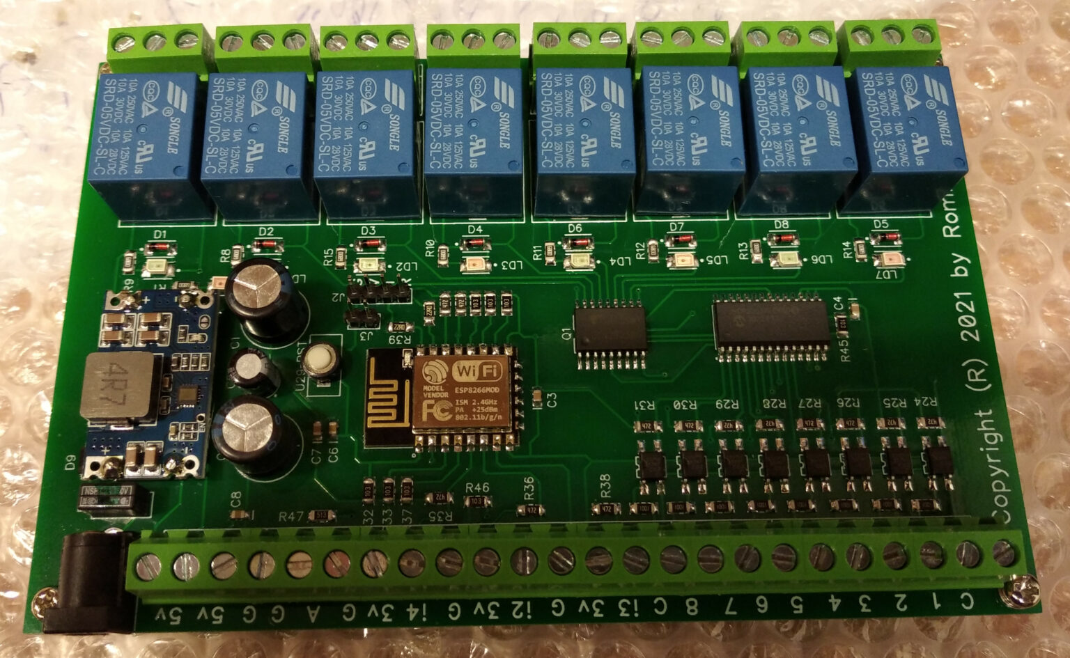8-Relay-Module-Tasmota – LetsMakeRobot